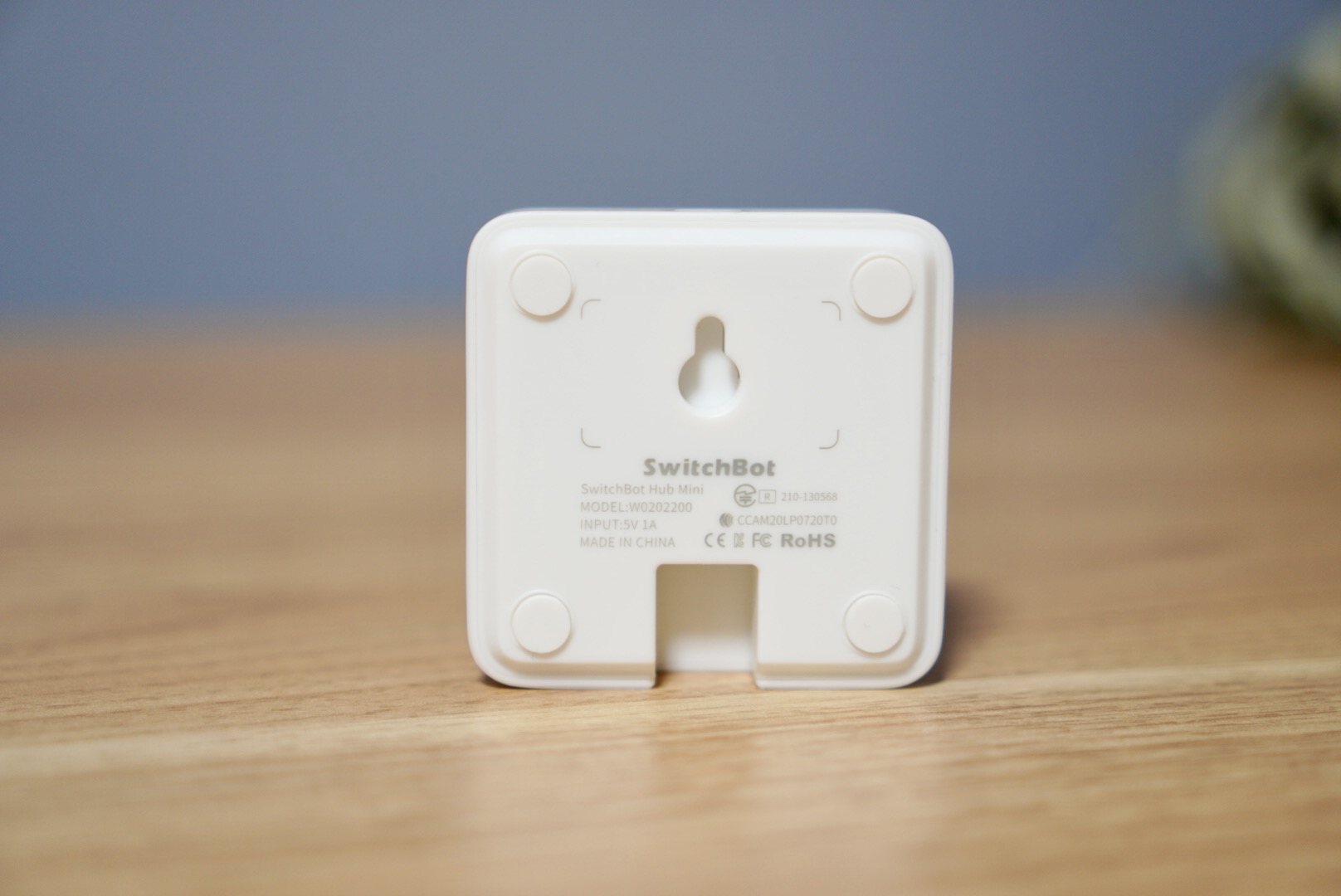 SwitchBot ハブミニ レビュー！スマートホームの必需品「スマートリモコン」でスマホから家電を操作する | Number84