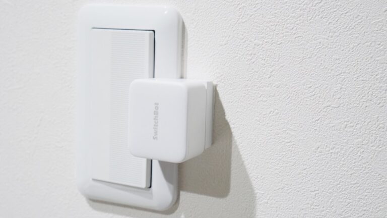 『SwitchBot ハブ3』レビュー！家電やリモコンを直接操作できる未来のスマートリモコン | Number84