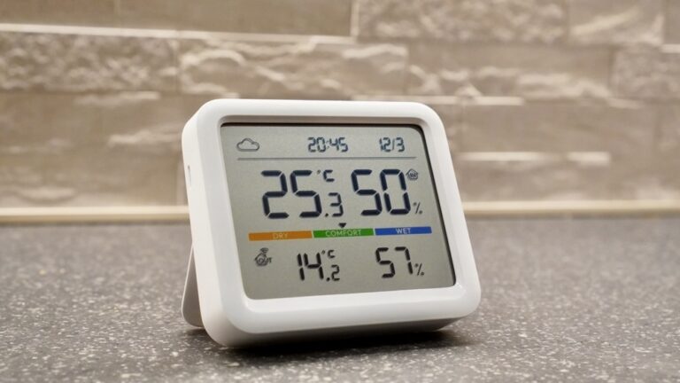 【SwitchBot 温湿度計Pro レビュー】2カ所の温度と湿度がわかる！ハブなしでどこまで使えるのか？ | Number84