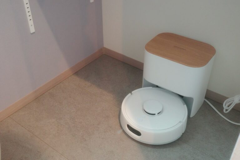 SwitchBot ロボット掃除機 K11＋をレビュー！小型なのにパワフルで高性能 | Number84